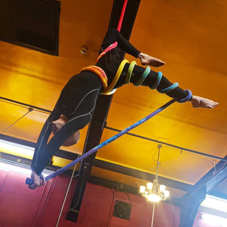 Aerial Rope Acrobats in Dubai | DXB Entertainers